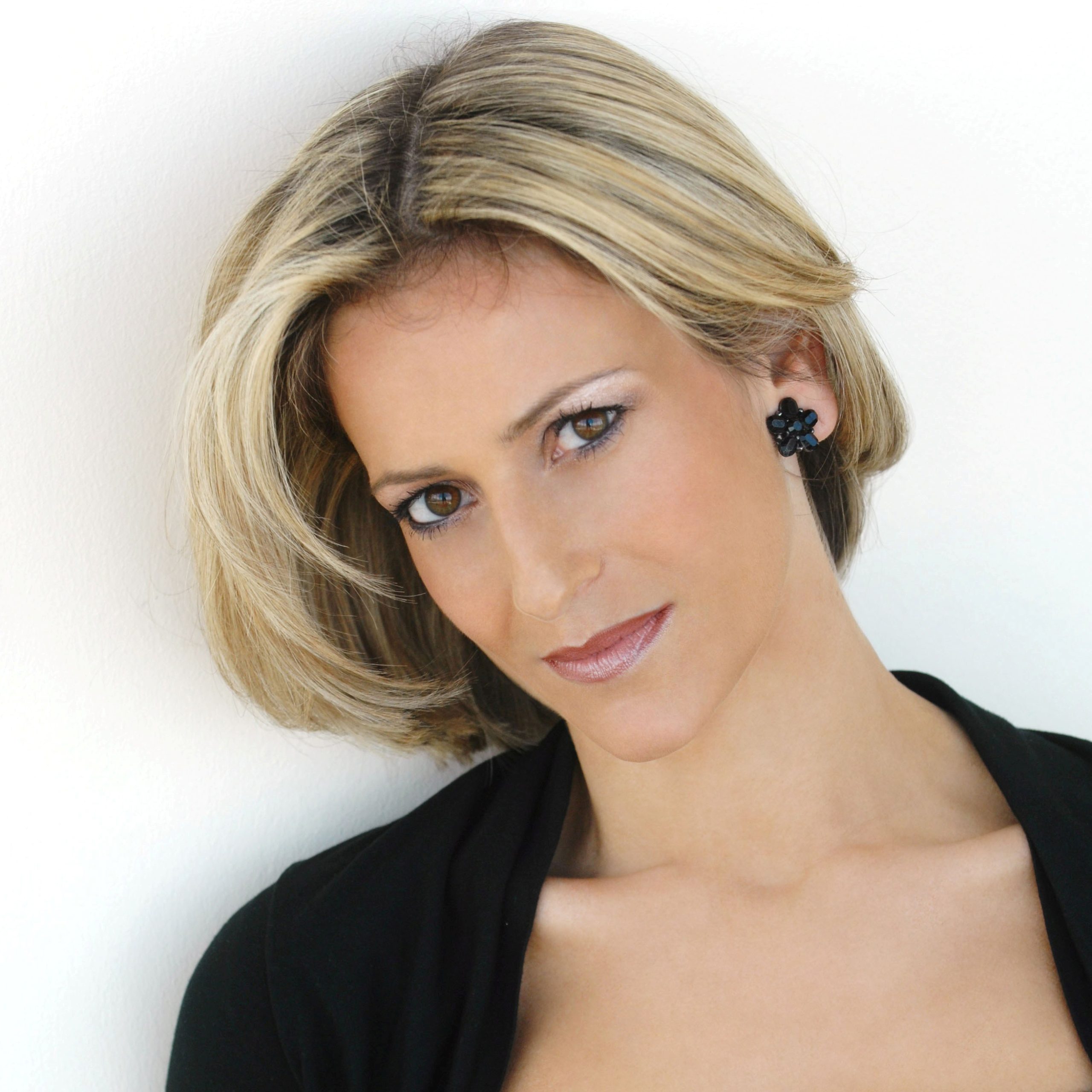 Katie Taylor | Menopause Speaker | Founder: The Latte Lounge